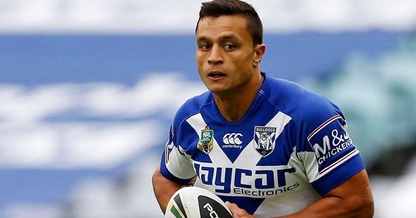 Perrett Brings up 200 Games | Bulldogs